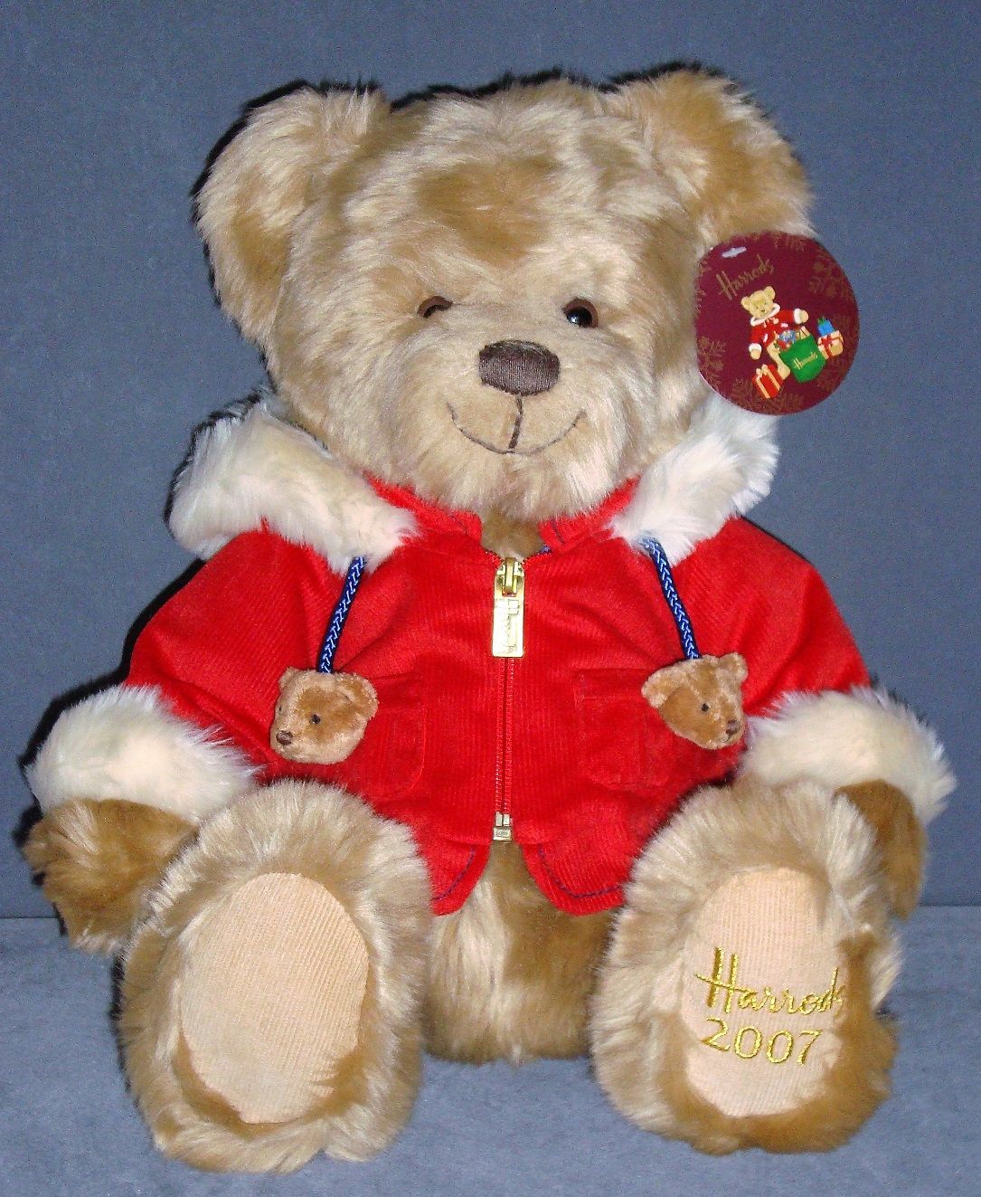 Harrods Christmas Bears – Lead, follow and then get out of the way…